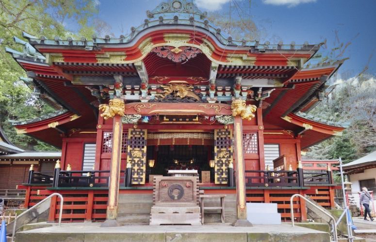 Oji Inari Shrine is famous for the fox festival