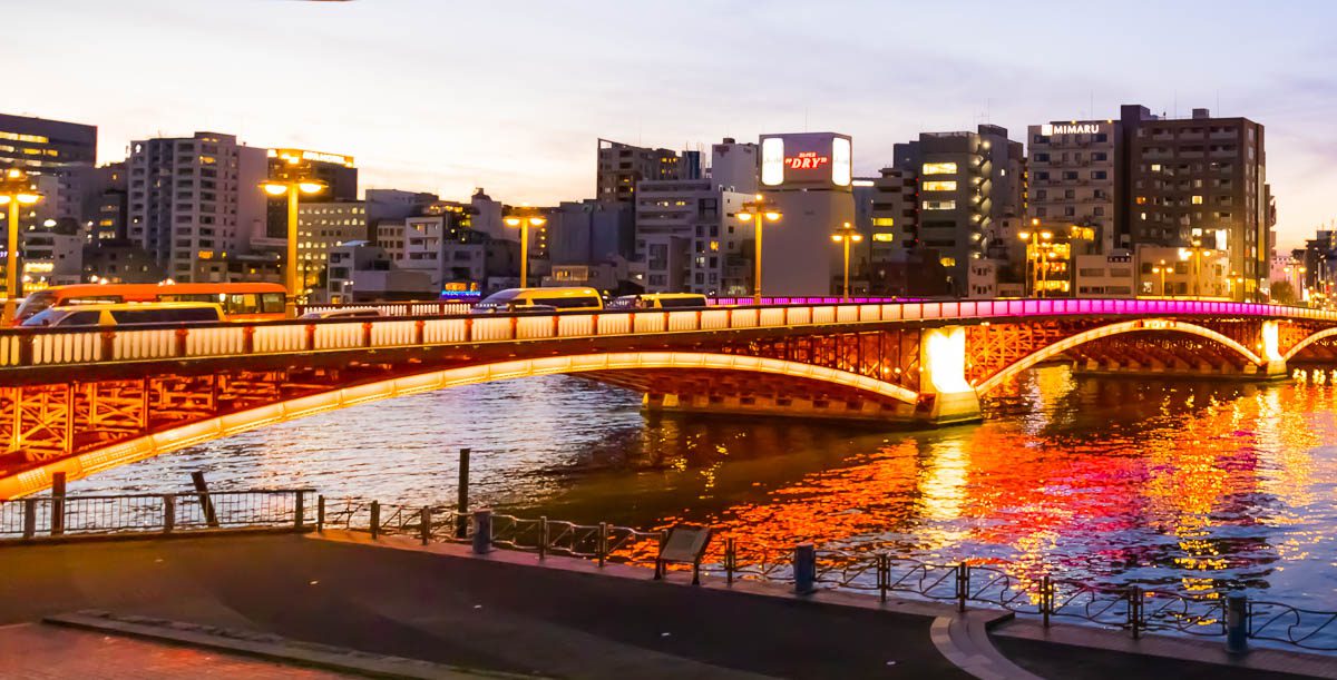 Azumabashi Bridge is Tokyo's most viral photo spot