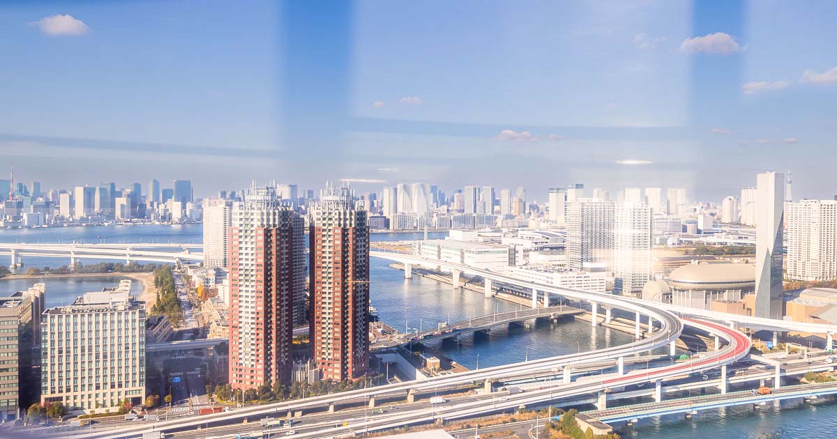 Tokyo's Odaiba Rainbow Bridge: Symbol of Connection & Celebration